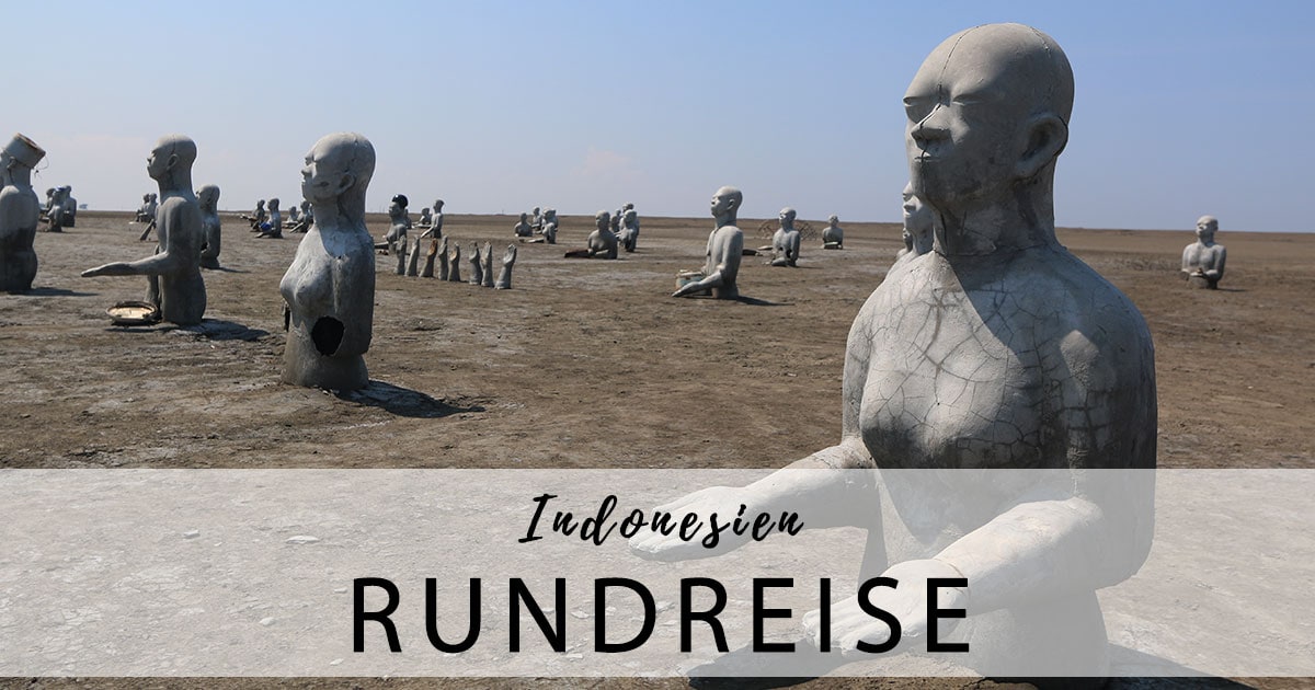 Java - Start of our 4-day tour & Madakaripura Waterfall (Indonesia)