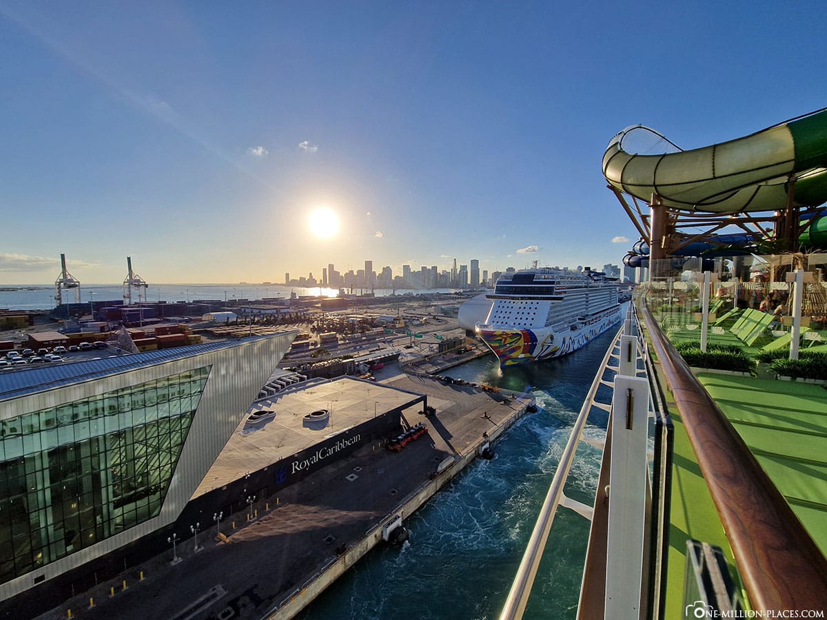 Main Channel Miami Beach - Foto: Icon-of-the-Seas-Miami-Check-In-06